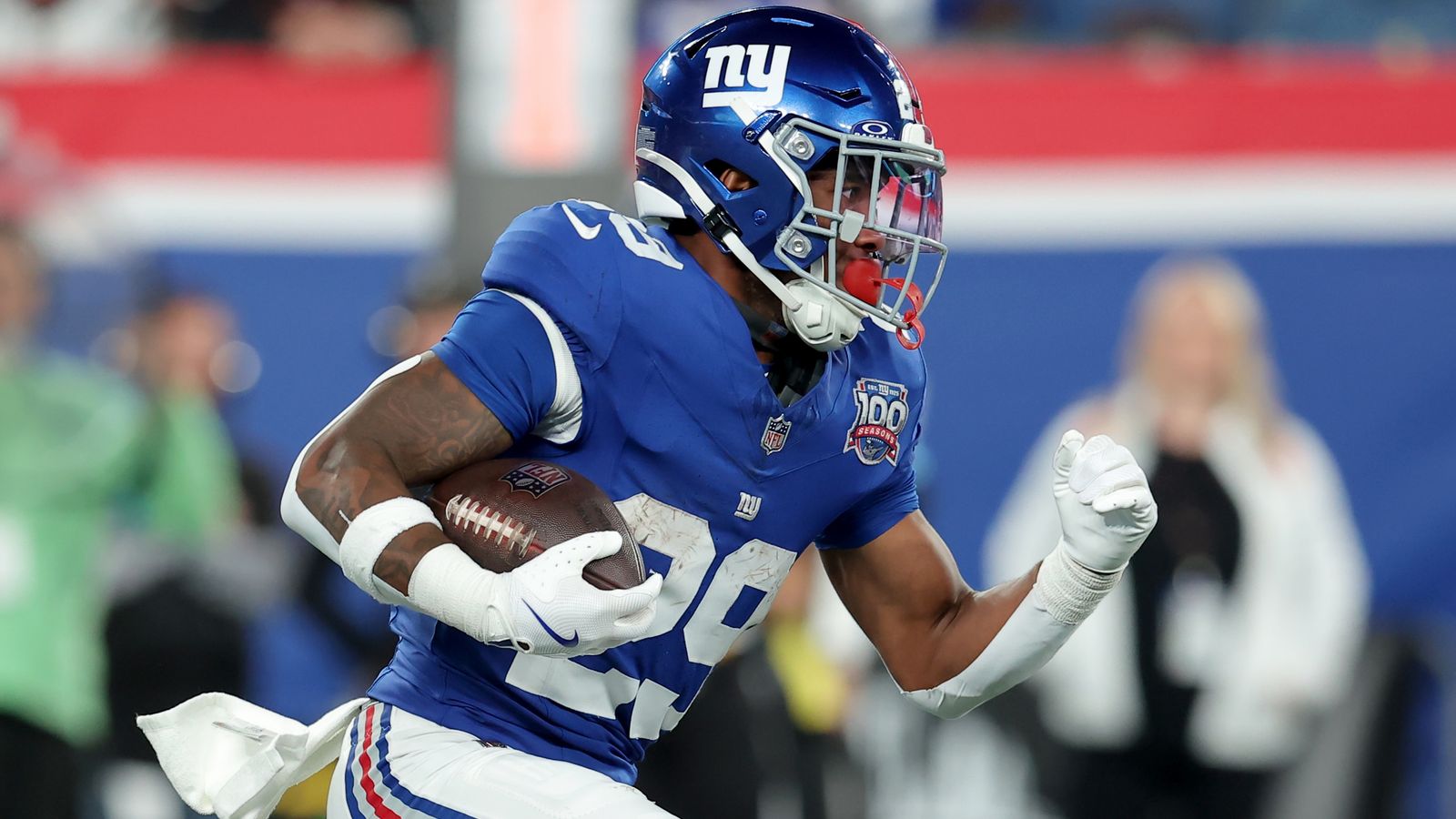 Week 10 Streamers and Stashes | Tyrone Tracy Jr